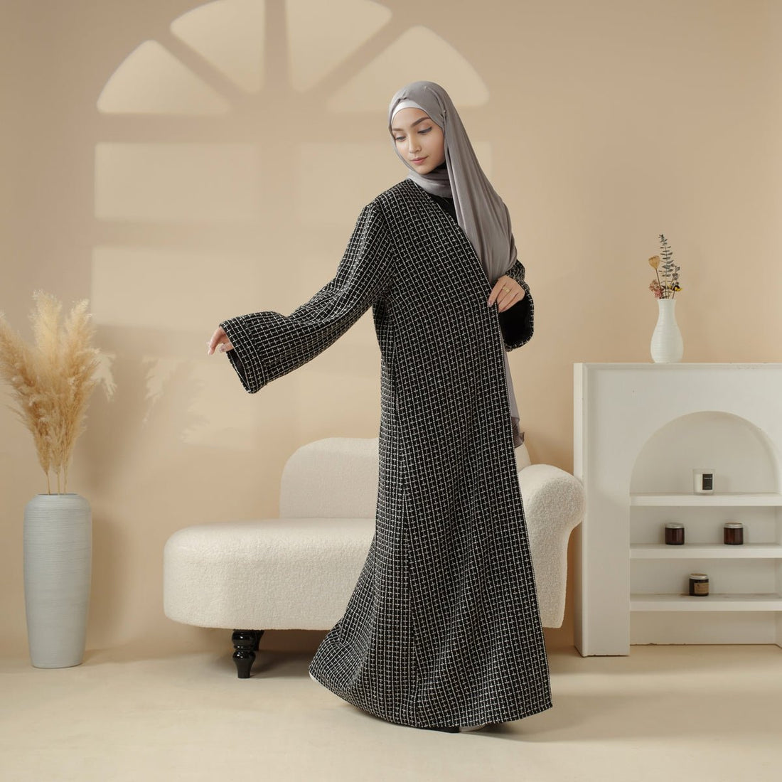 Classic Black White Cocoon Checkered Open Abaya Coat (MOA096)